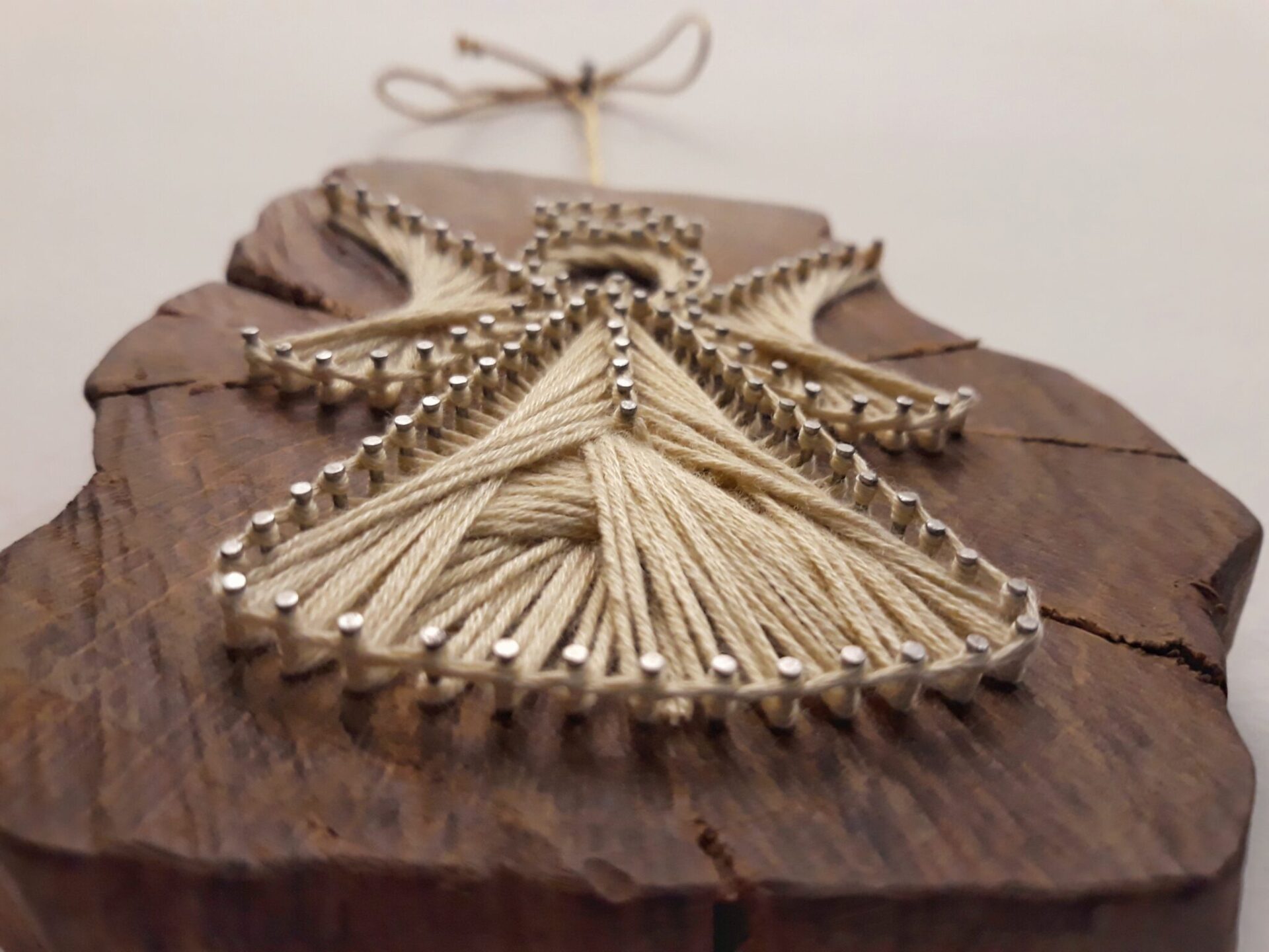 String art Christmas angel | #LRCrafts