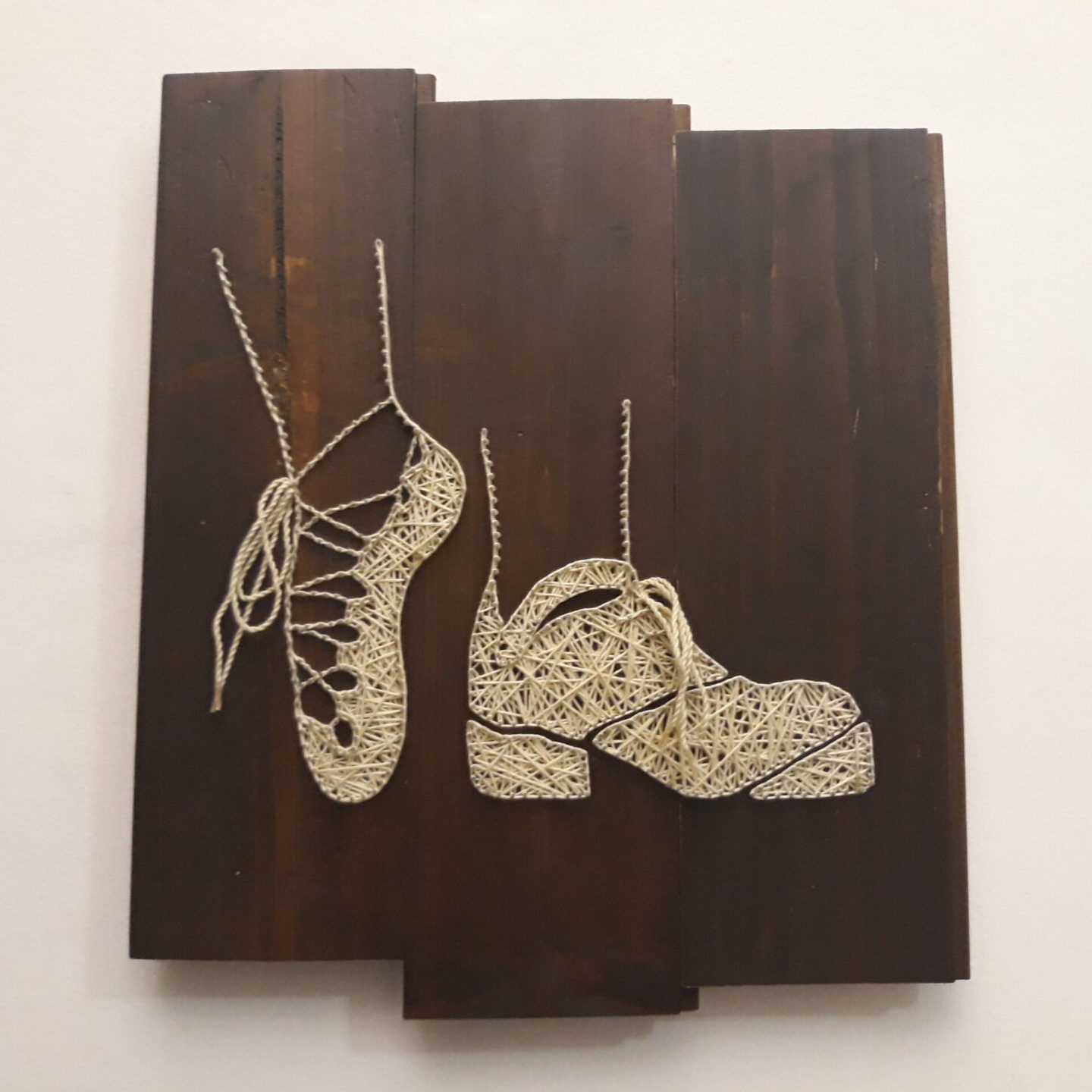 String art Irish dance shoes - #LRCrafts