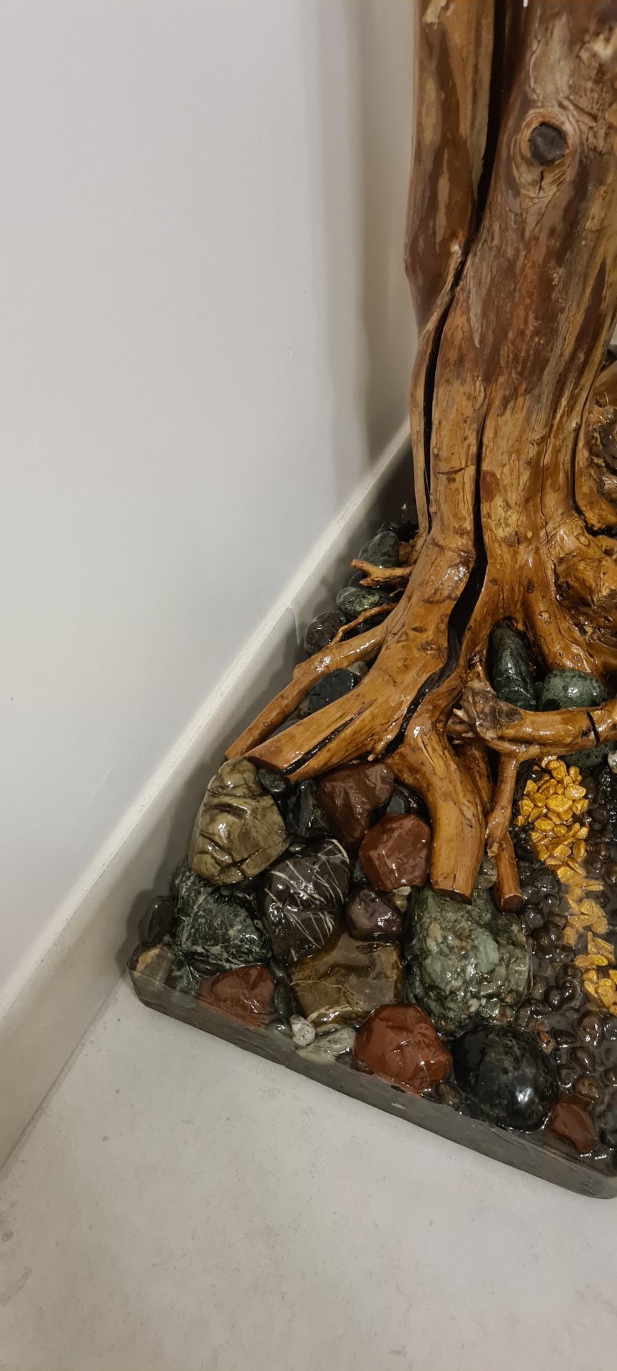 Real tree with epoxy resin stream pedestal | #LRCrafts