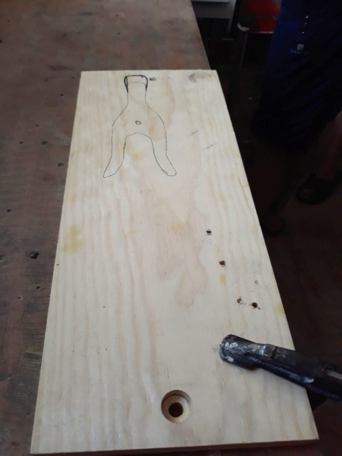 How we make a lucet from design to wood + free pattern | #LRCrafts