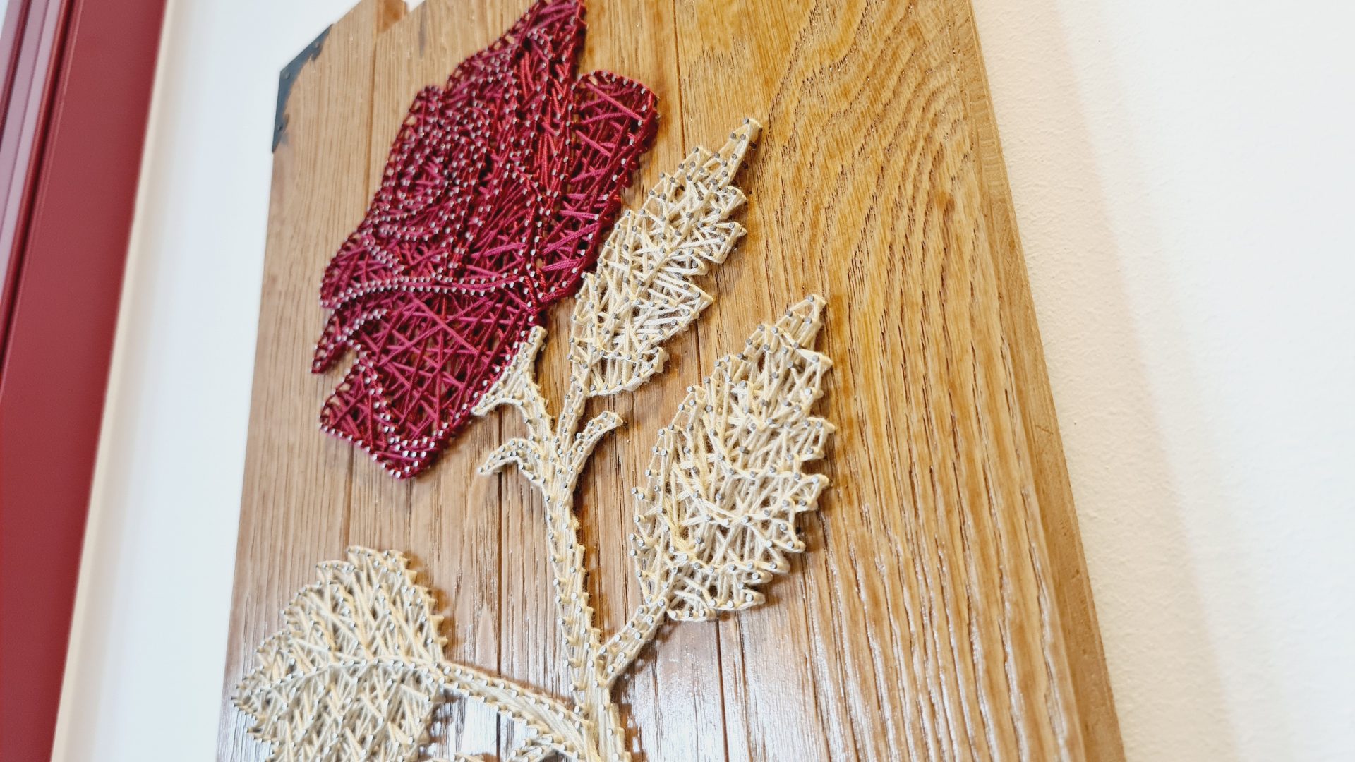 How to string art: an easy craft with nails and thread | #LRCrafts