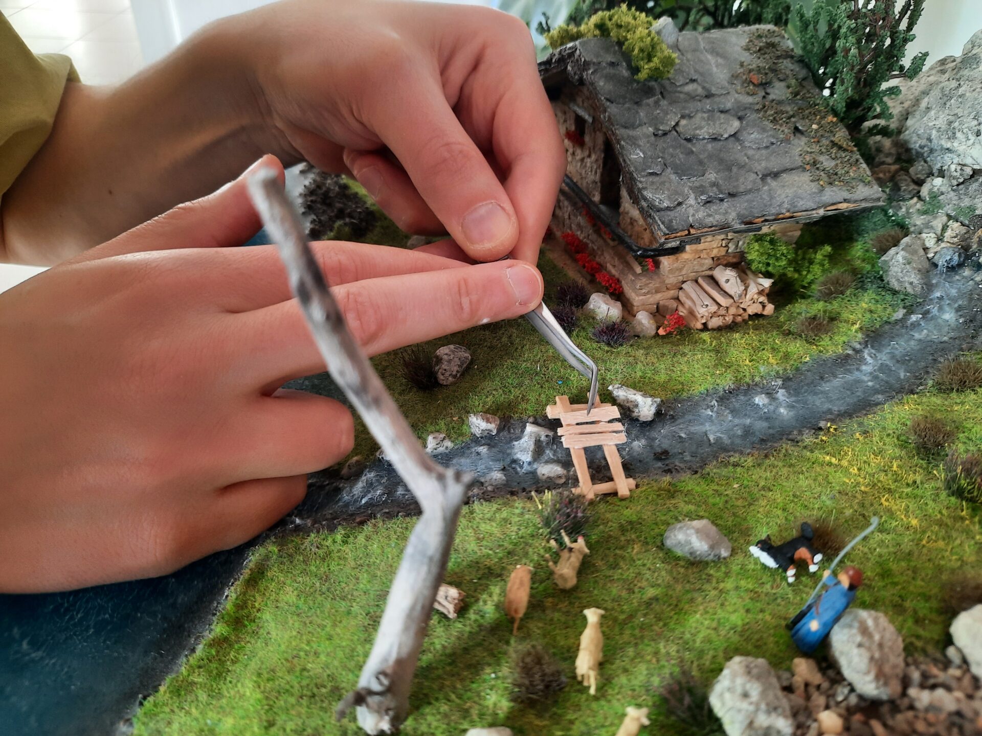 Mountain diorama with real rocks and epoxy resin: dedicated to Celtica ...