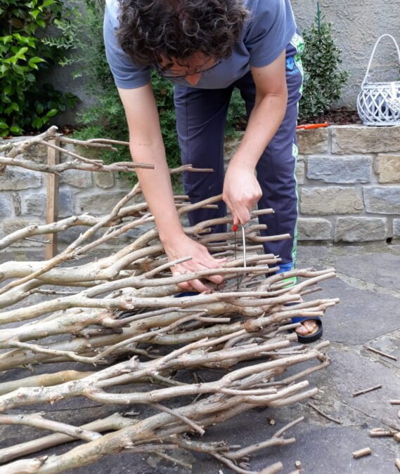 Turning a dead tree into a sculpture with epoxy resin | #LRCrafts