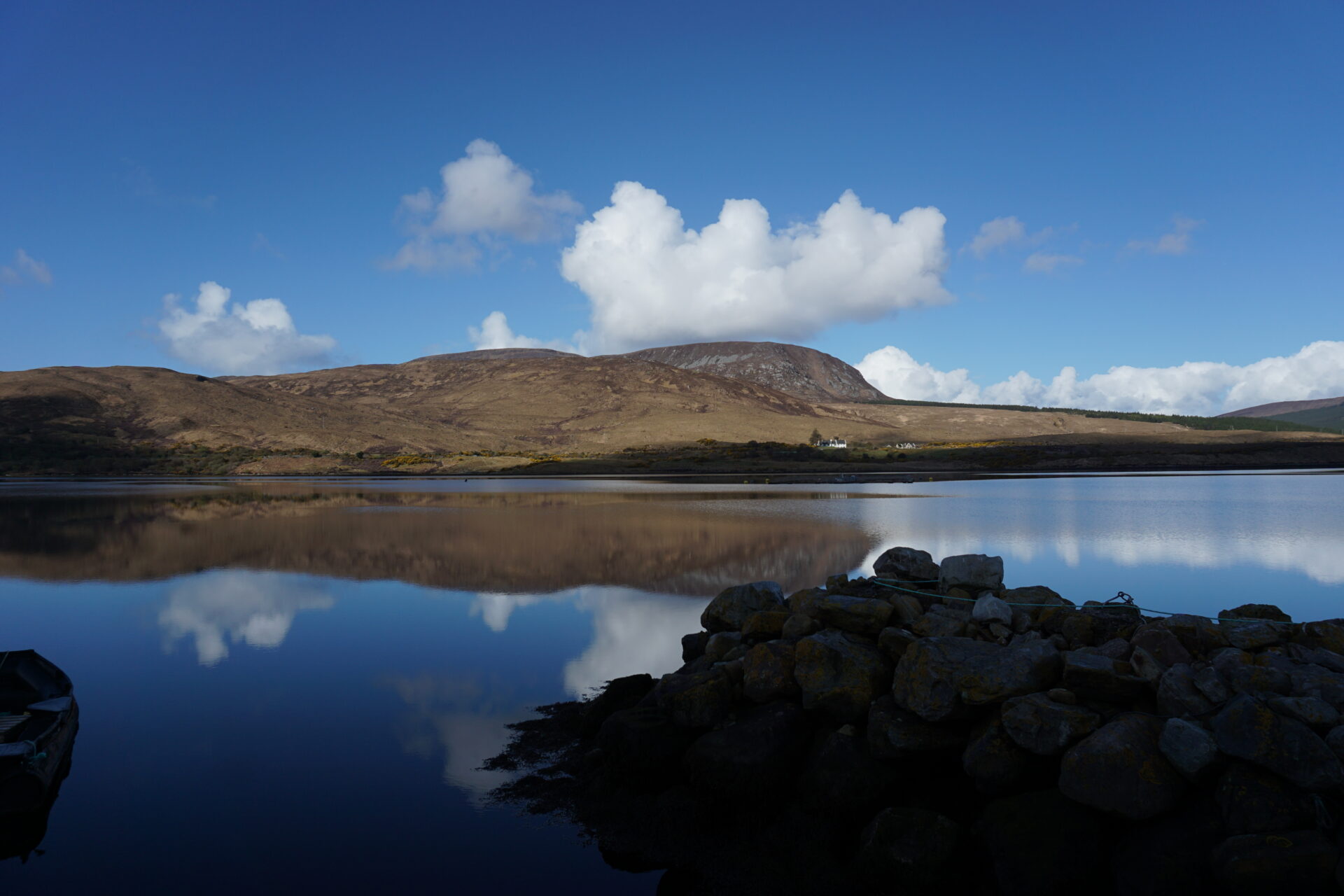The Triona Donegal Tweed Visitors Centre in Ireland | #LRCrafts