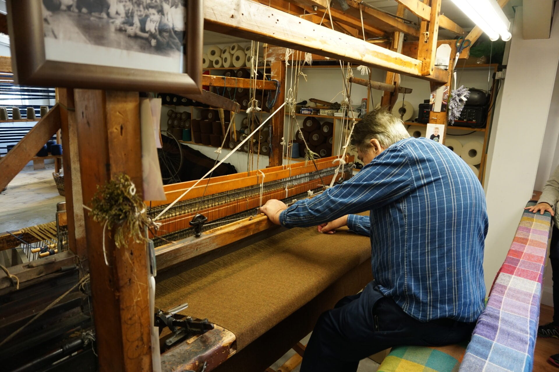 The Triona Donegal Tweed Visitors Centre in Ireland | #LRCrafts