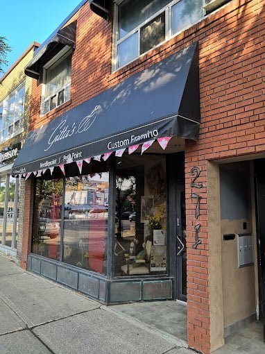 Traditional Stitches , embroidery shop in Canada | #LRCrafts