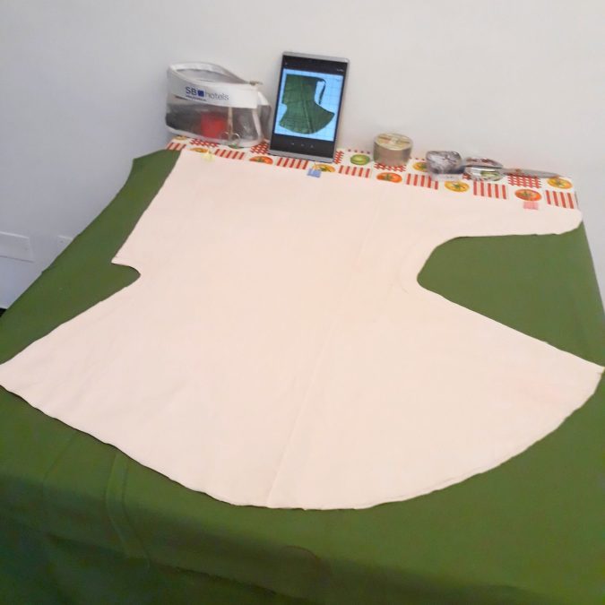 How I sewed a Medieval hood to match my dress | #LRCrafts