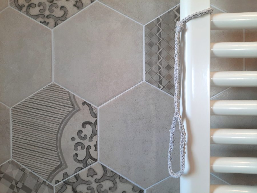 Easy modern projects with the Medieval lucet | #LRCrafts