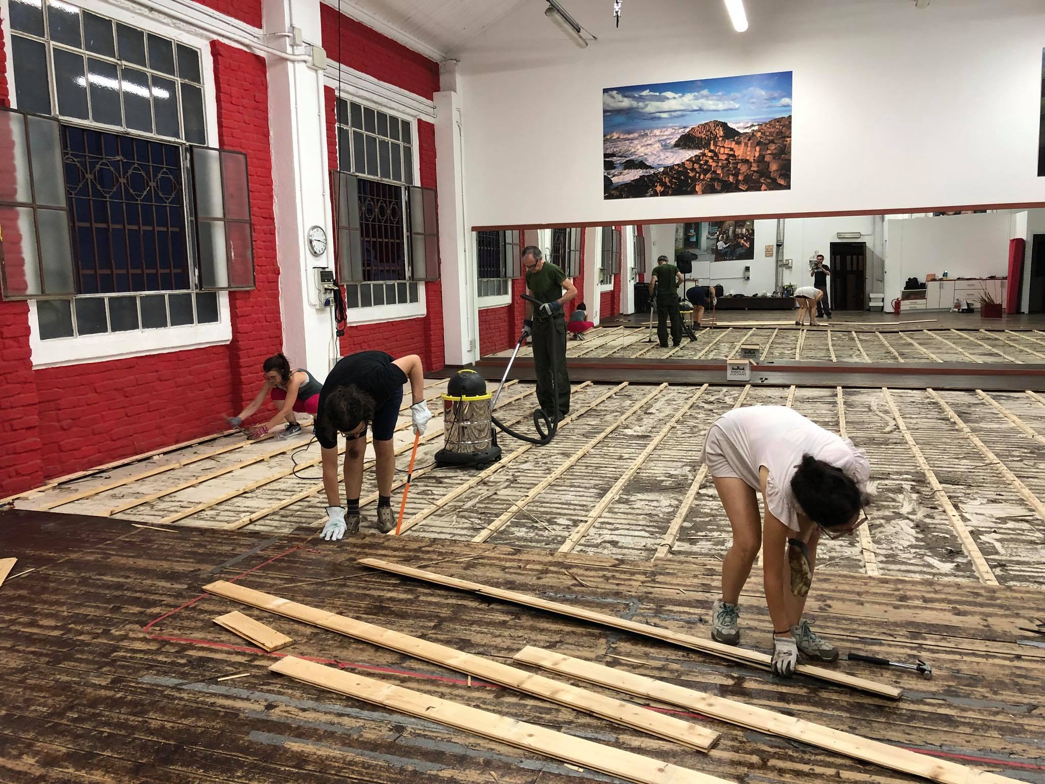 An Irish dance string art project | #LRCrafts