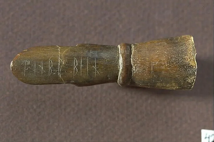 Brief history of the lucet braiding tool | #LRCrafts