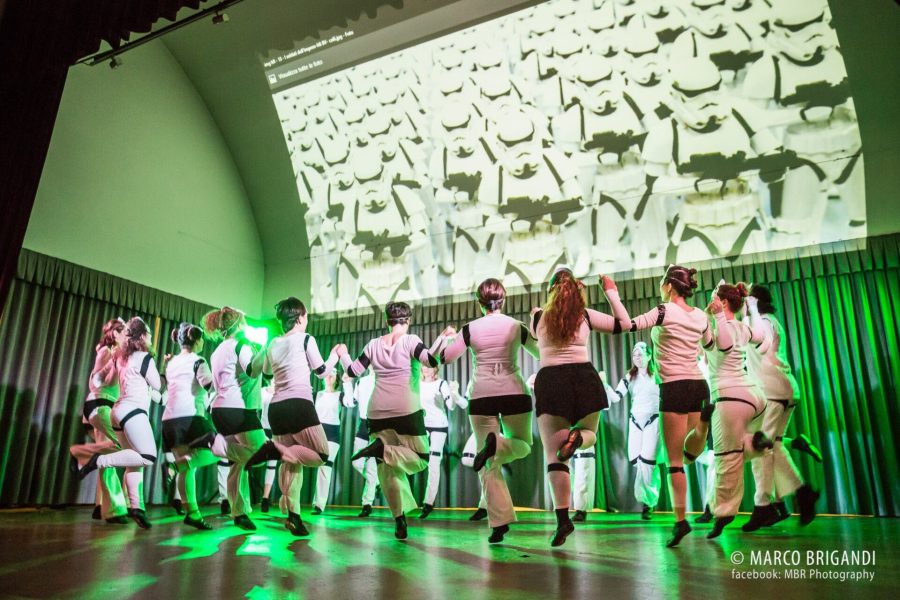 Crafting Irish dance show costumes with our friends | #LRCrafts