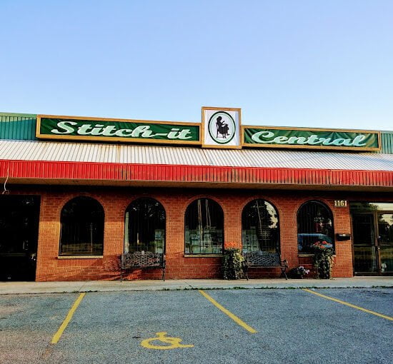 Stitch-It Central , embroidery shop in Canada | #LRCrafts