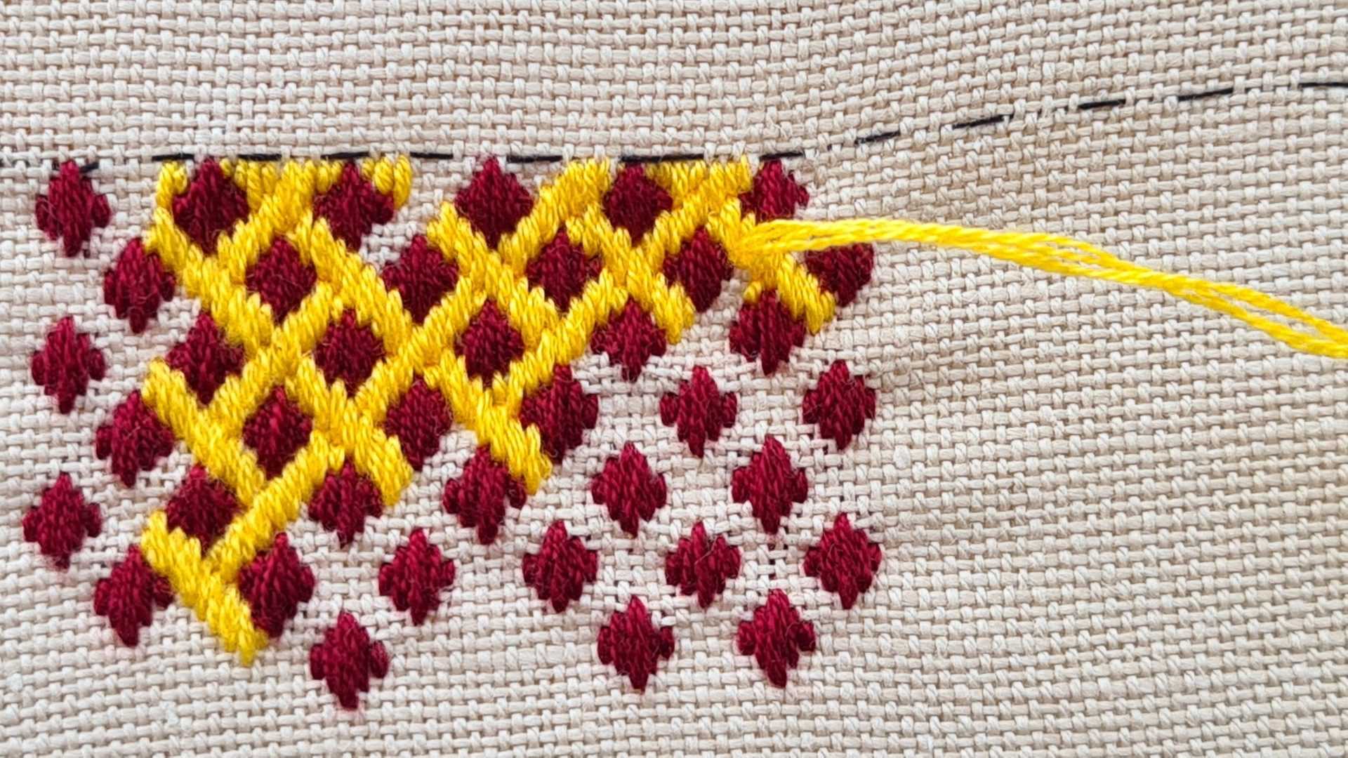 Brick stitch embroidered needle roll | #LRCrafts